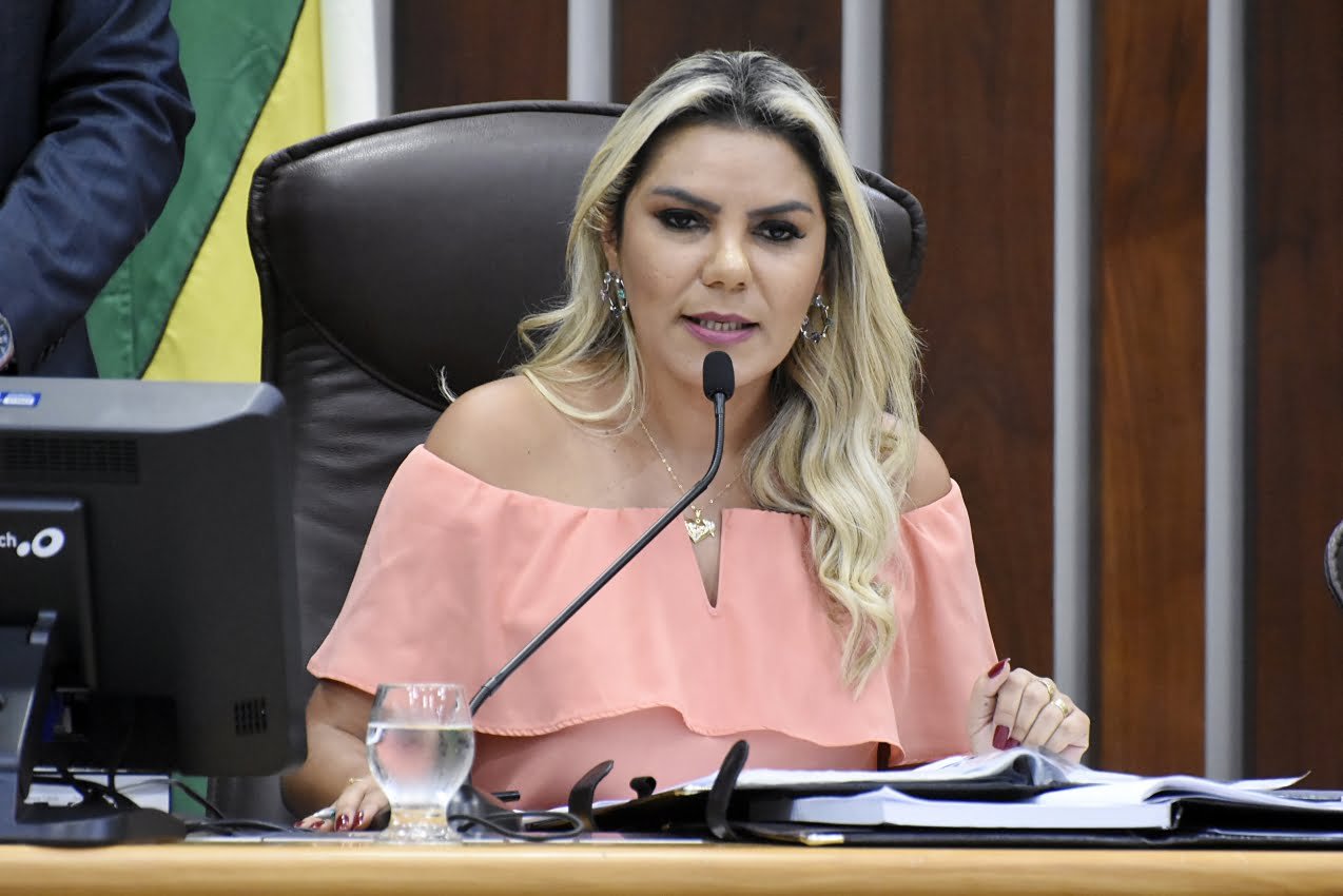 Eudiane Macedo apresenta mais dois projetos voltados às causas das ...